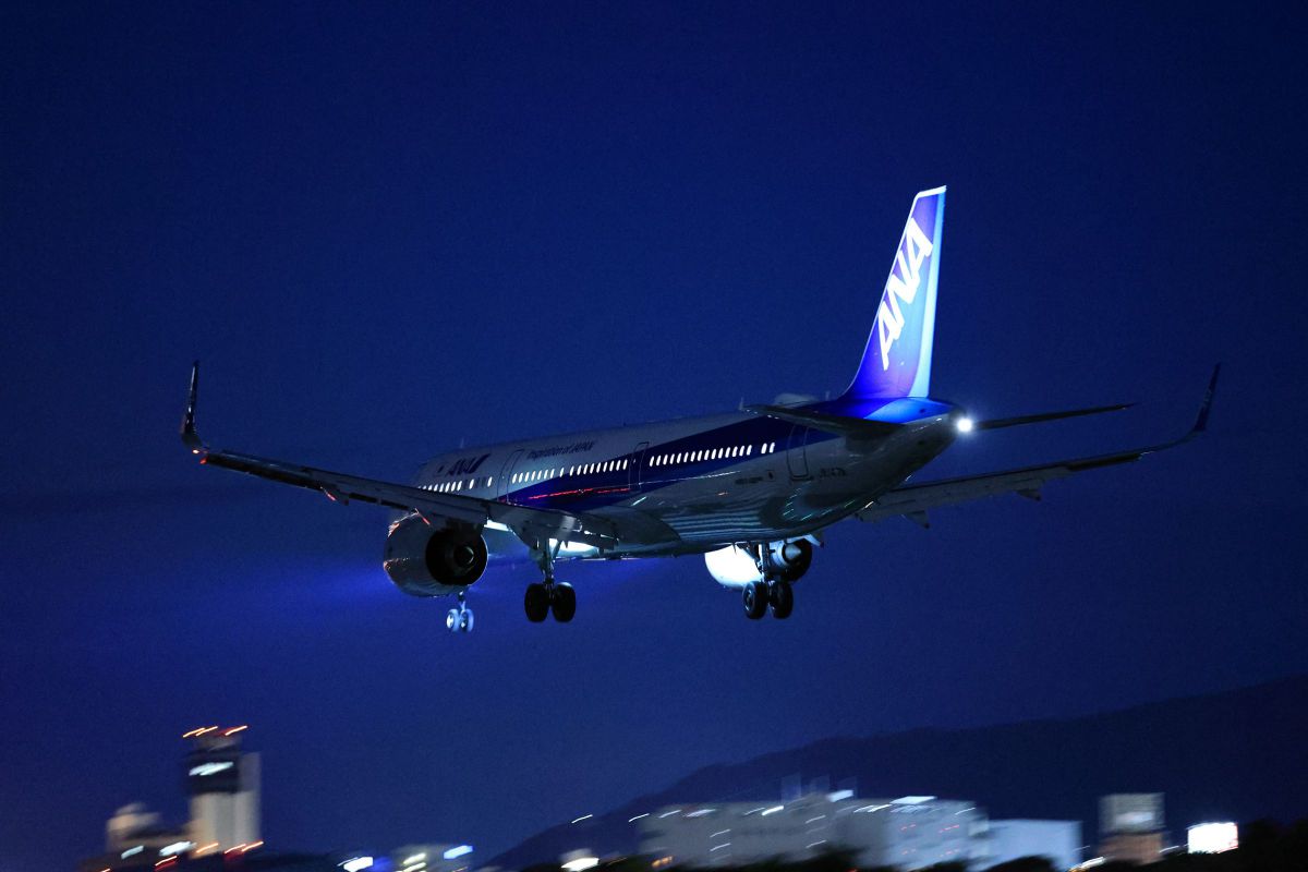 Blue flight | GANREF