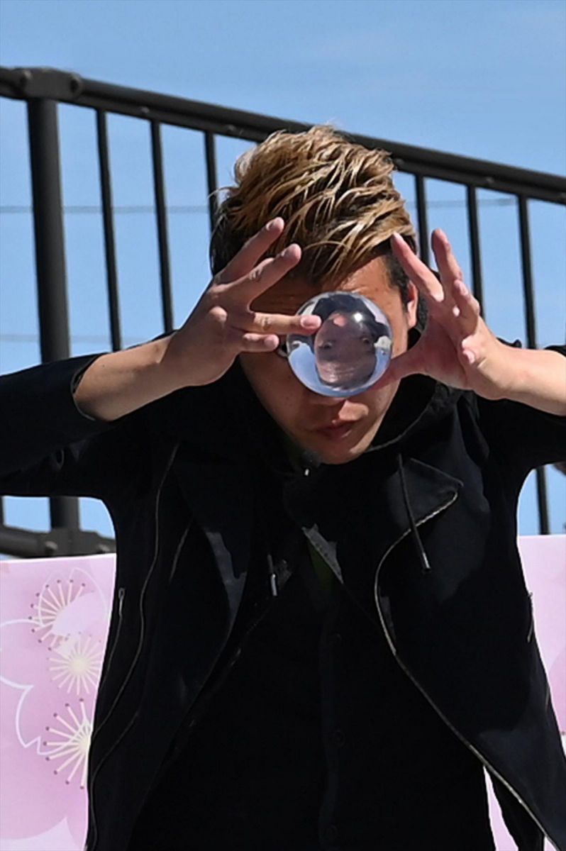 Black Magic Man | GANREF