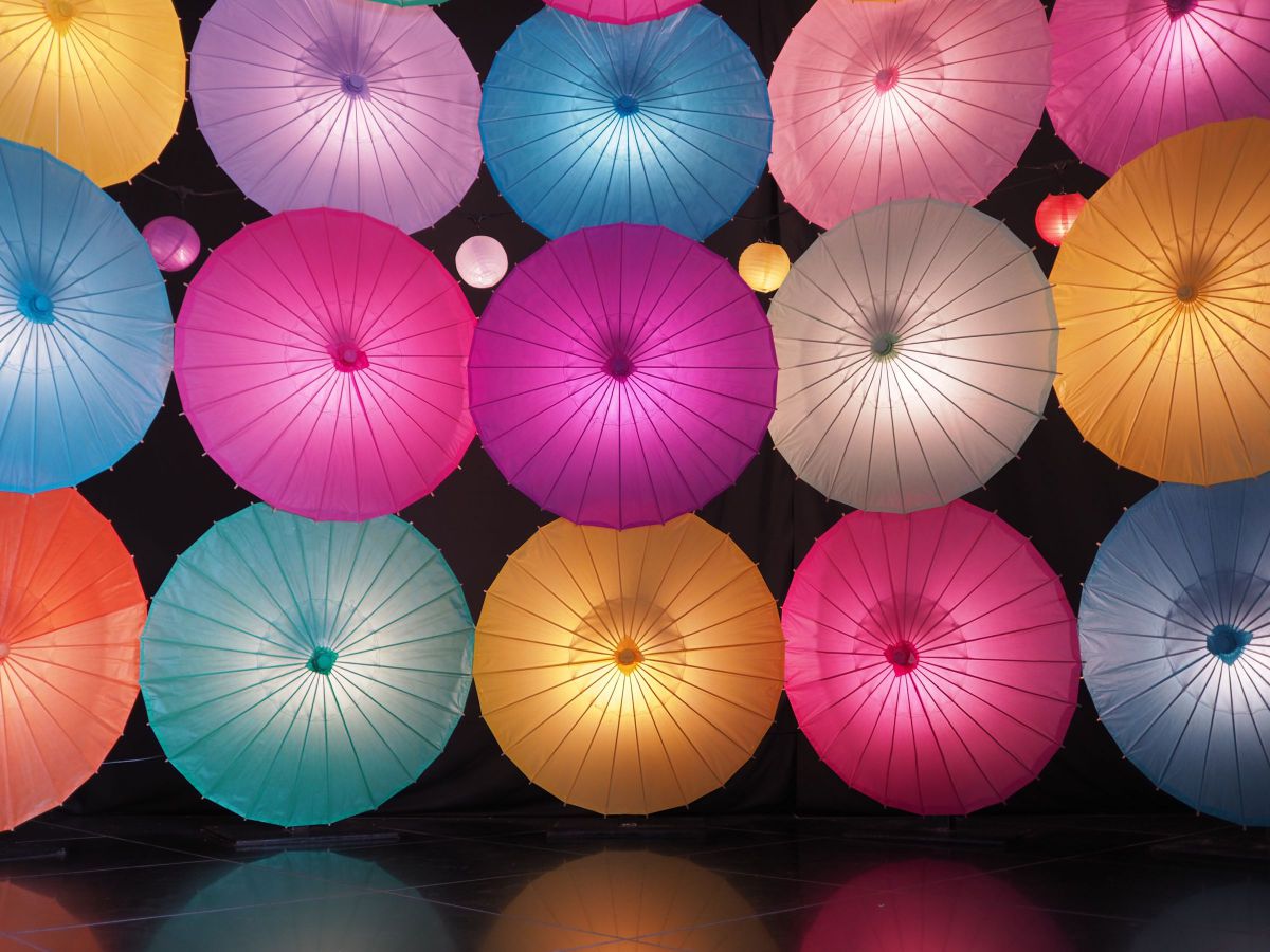 Everyday items become art | GANREF