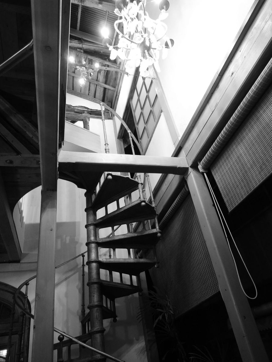 Beyond the spiral staircase | GANREF