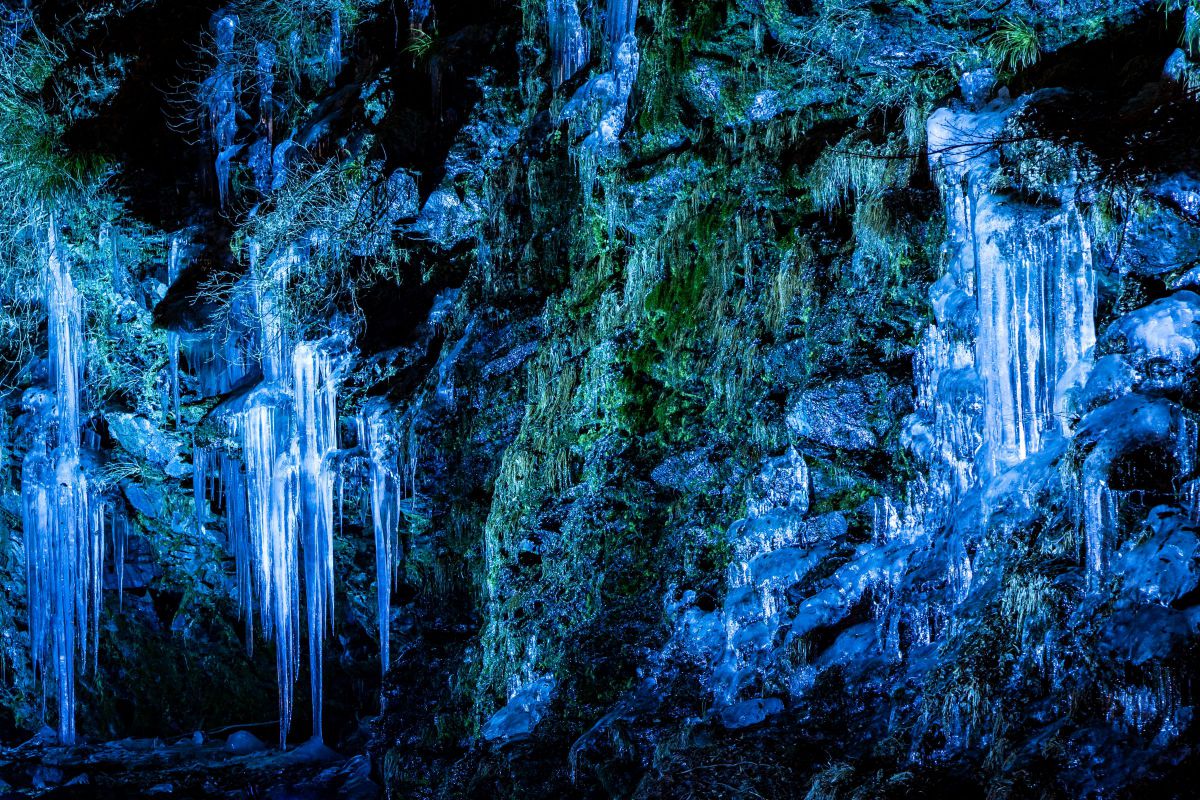 三十槌Blue | GANREF