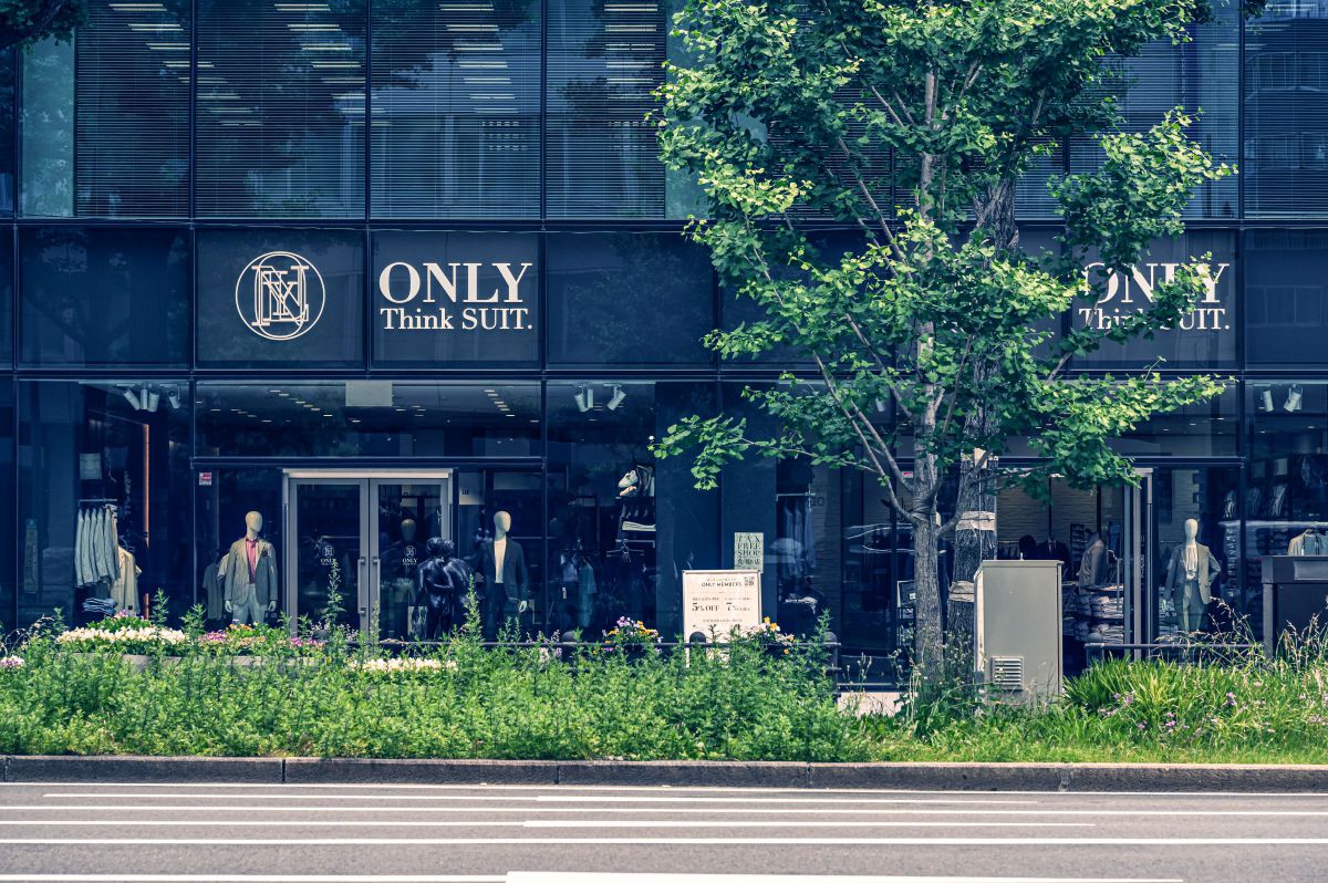 ONLY Think SUIT. | GANREF