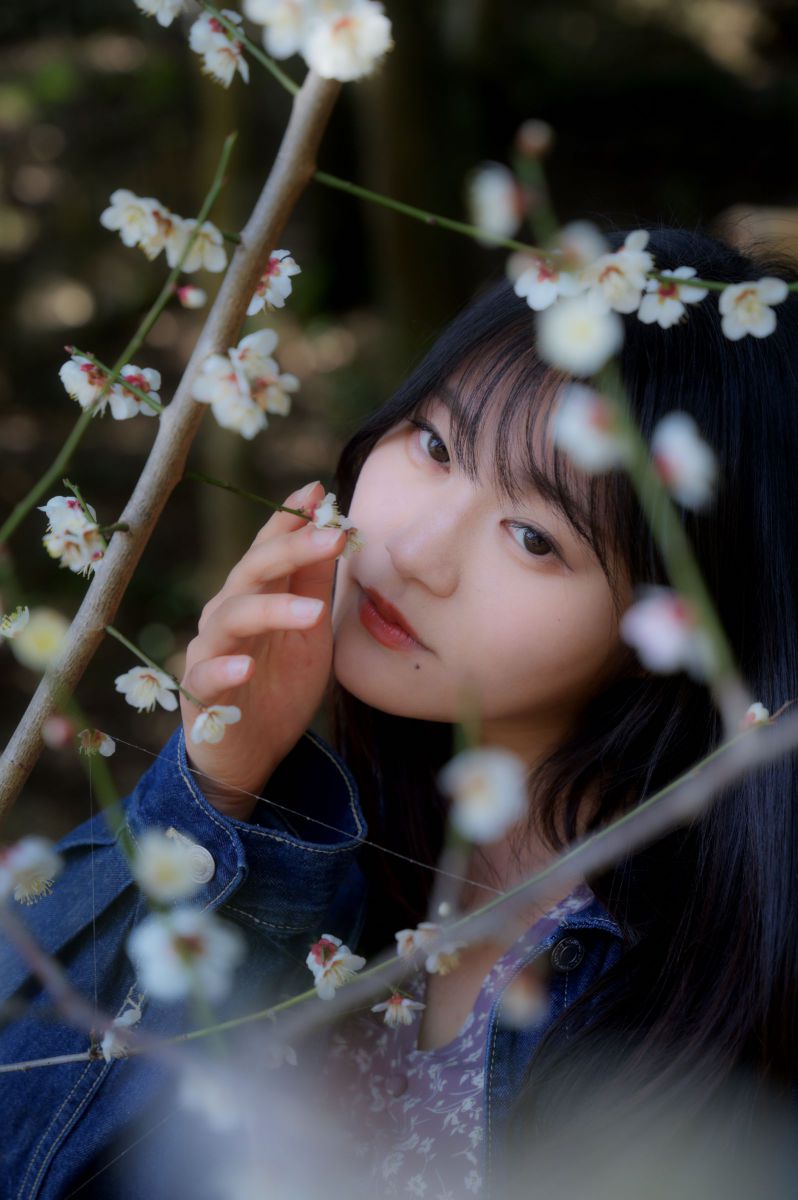 you shining in the dark | GANREF