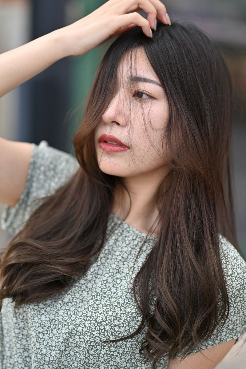 左分けは、やさしく知的な印象 | GANREF