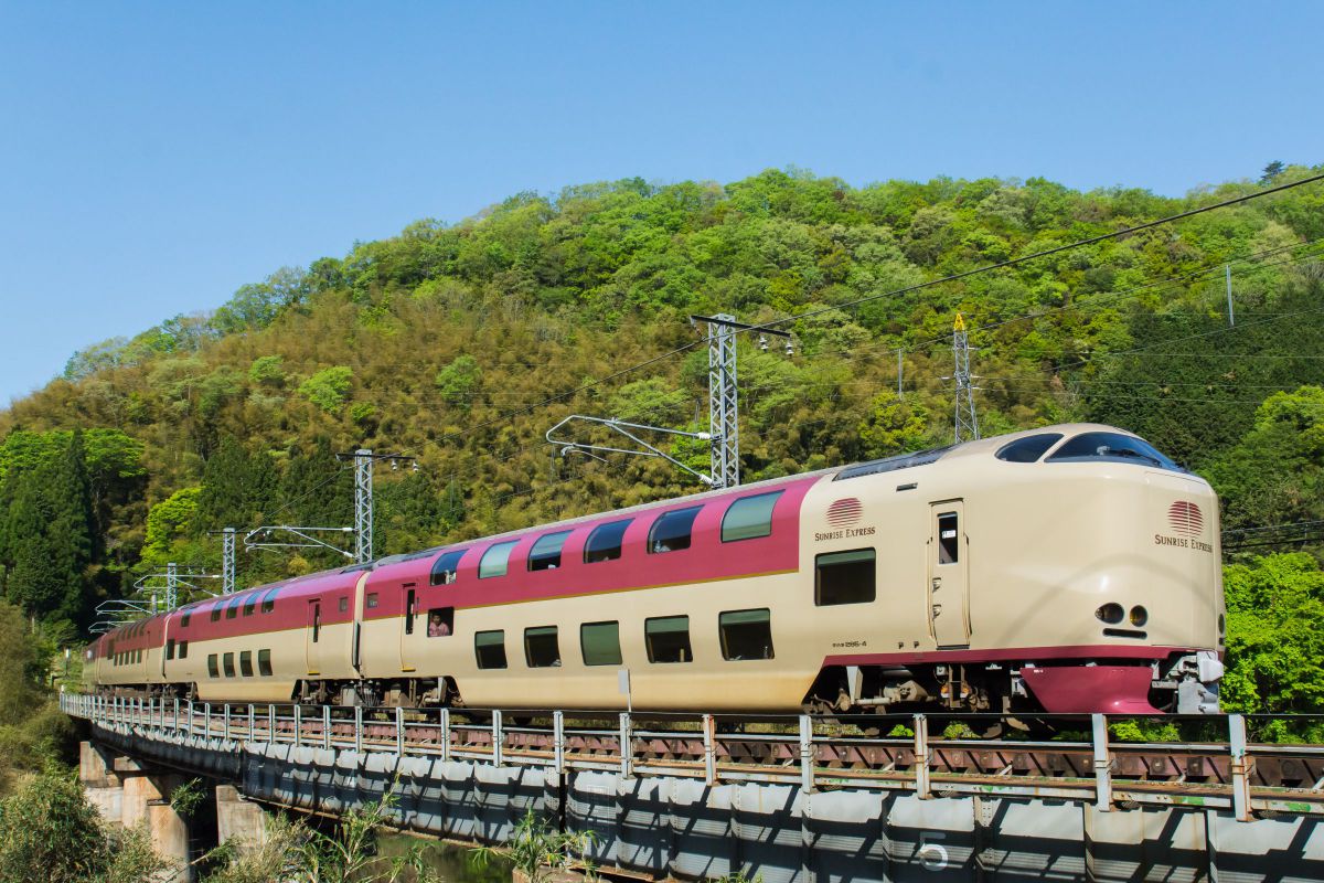 JR伯備線 285系 サンライズ出雲 | GANREF