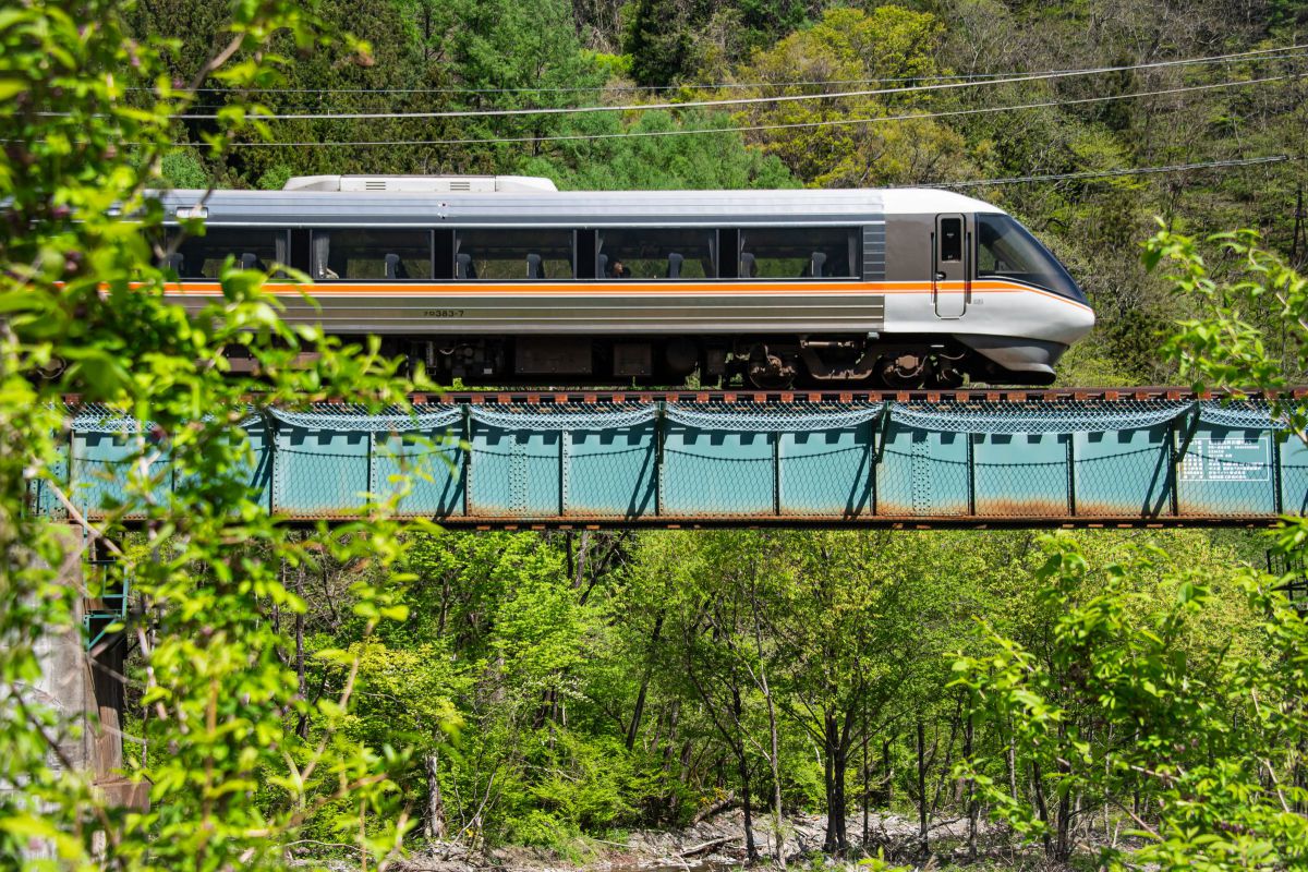 24.05.04-002 JR中央西線 383系しなの | GANREF