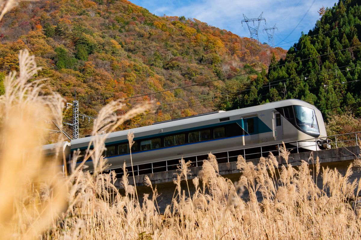 24.11.09-1 野岩鉄道 500系 リバティ | GANREF