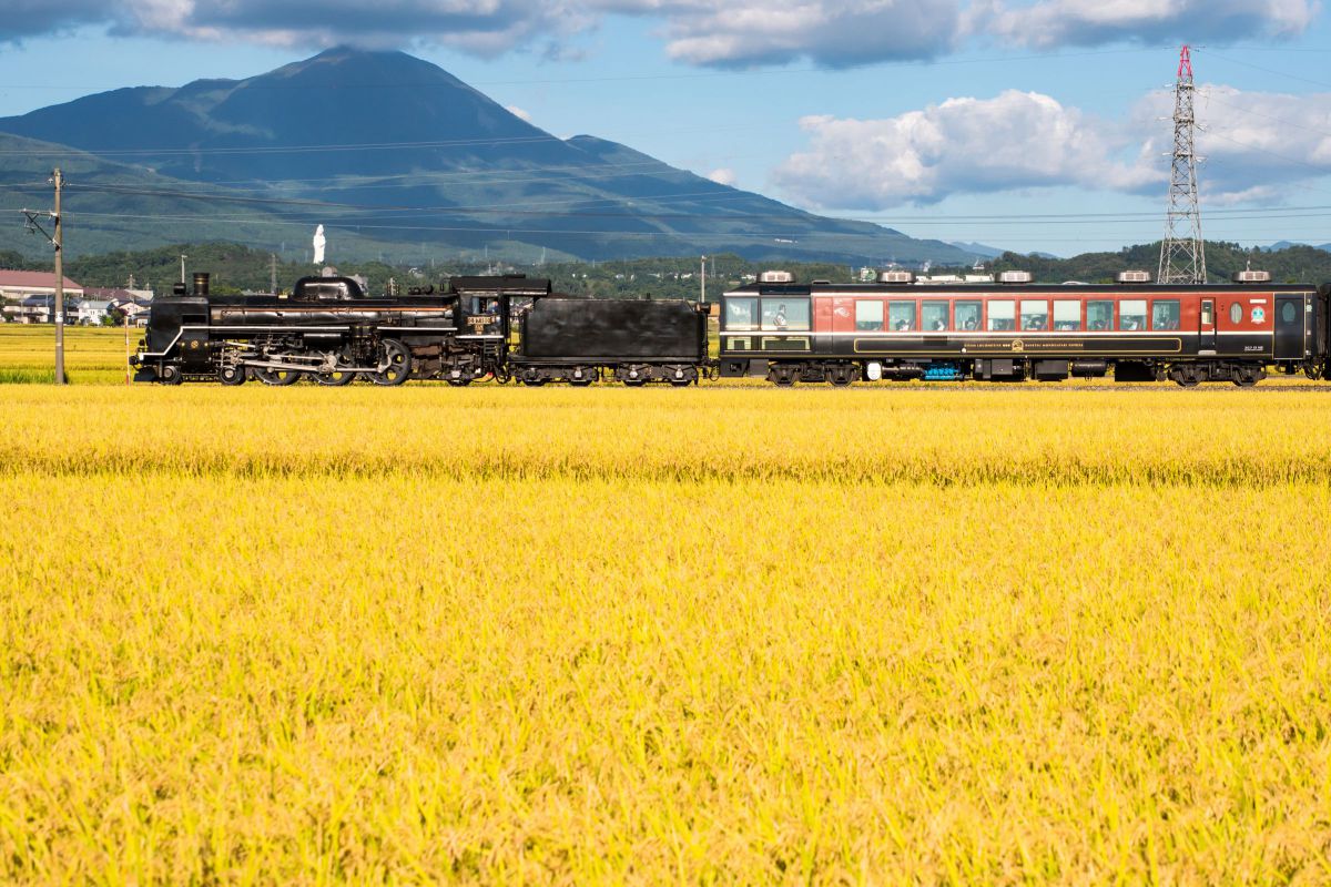 JR磐越西線 C57 180 SLばんえつ物語 3 | GANREF