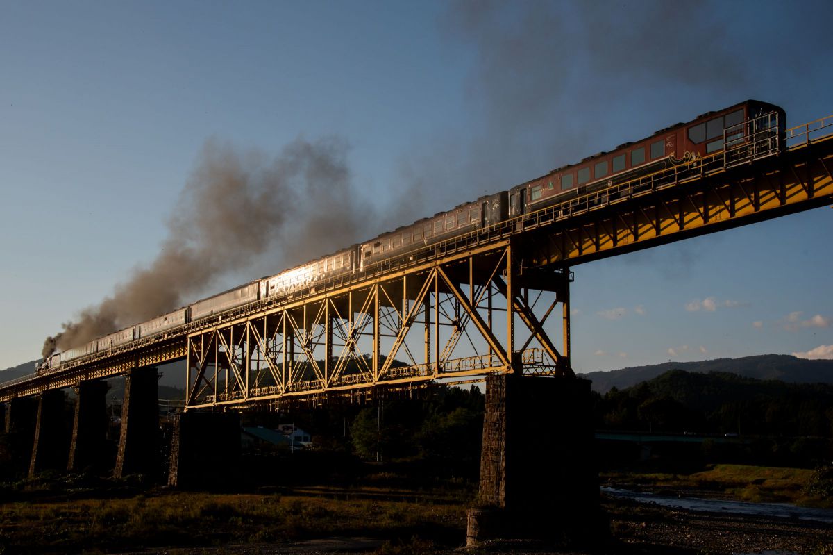 24.10.13-2 JR磐越西線 C57 180 SLばんえつ物語 | GANREF