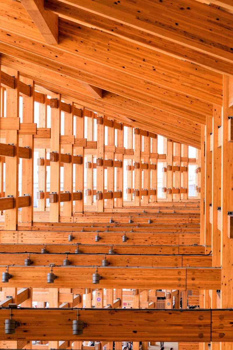 巨大な柱たち | GANREF