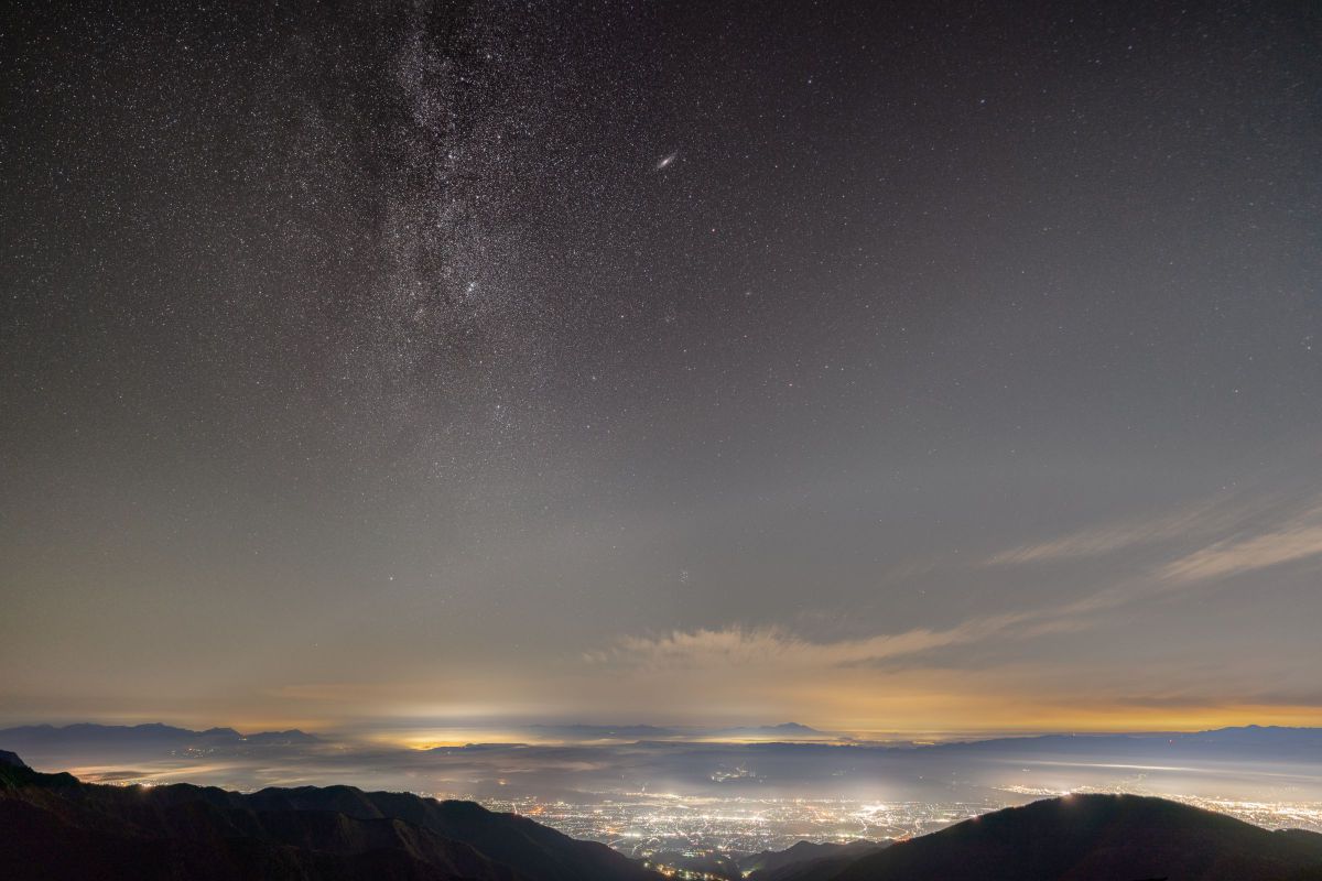 安曇野の街明かりと星空 | GANREF