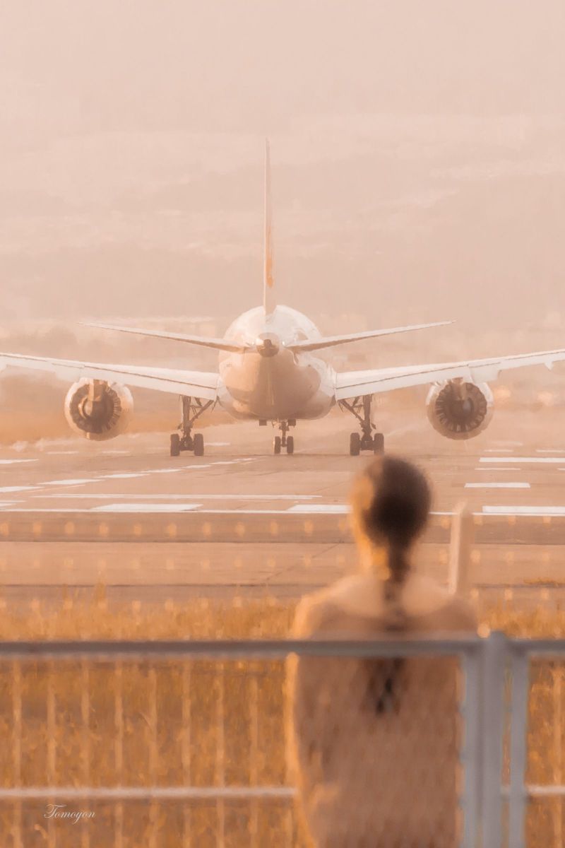 Beyond her staring | GANREF