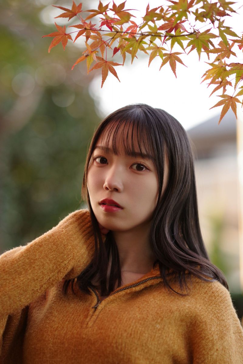 Whispers in the twilight breeze | GANREF