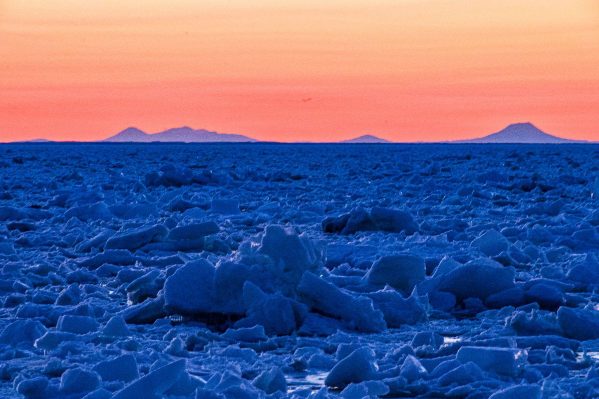 残照に浮かび上る | GANREF