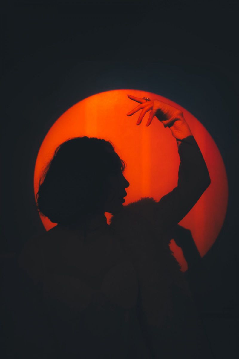 Glamorous Spotlight | GANREF