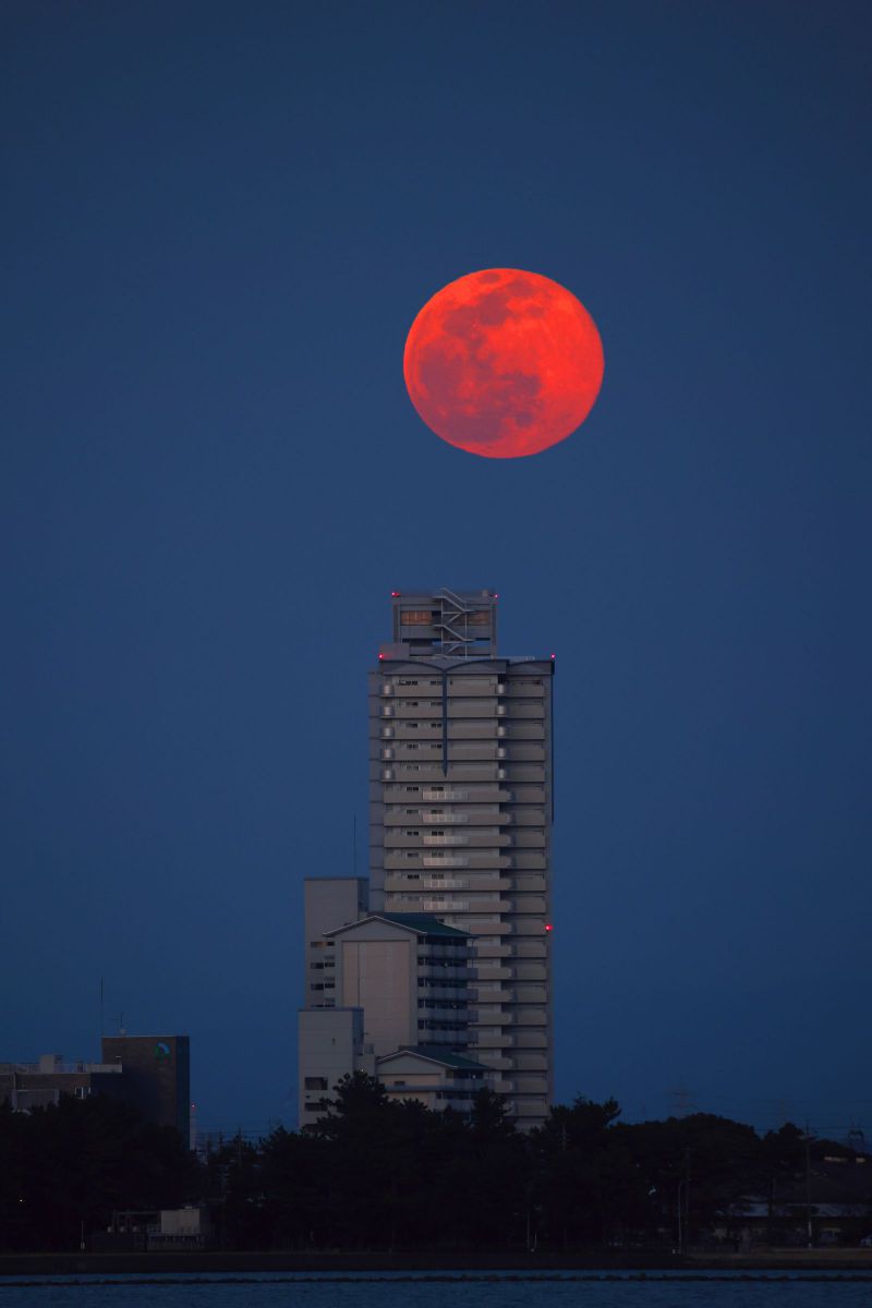 赤く SNOW MOON | GANREF