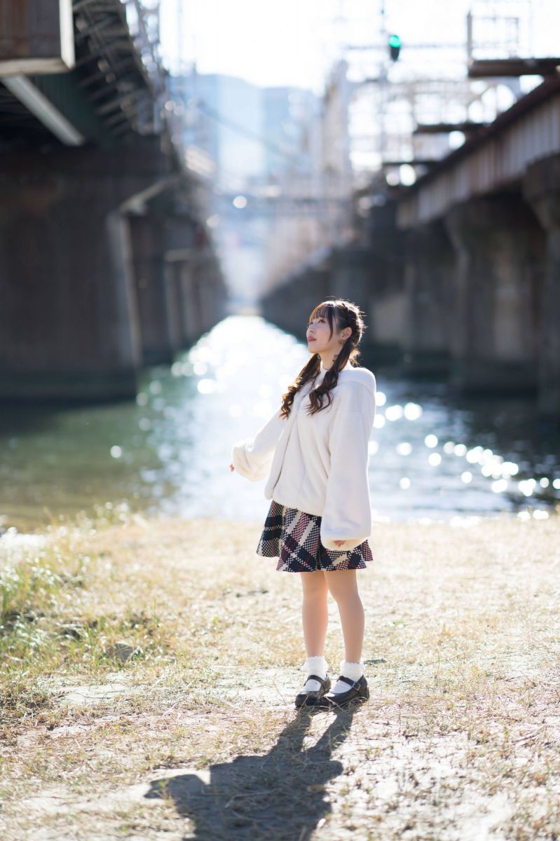 on the riverbed | GANREF