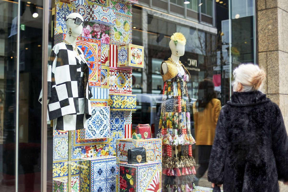 Show Window | GANREF