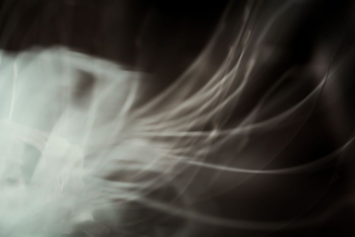 floating mysteriously | GANREF