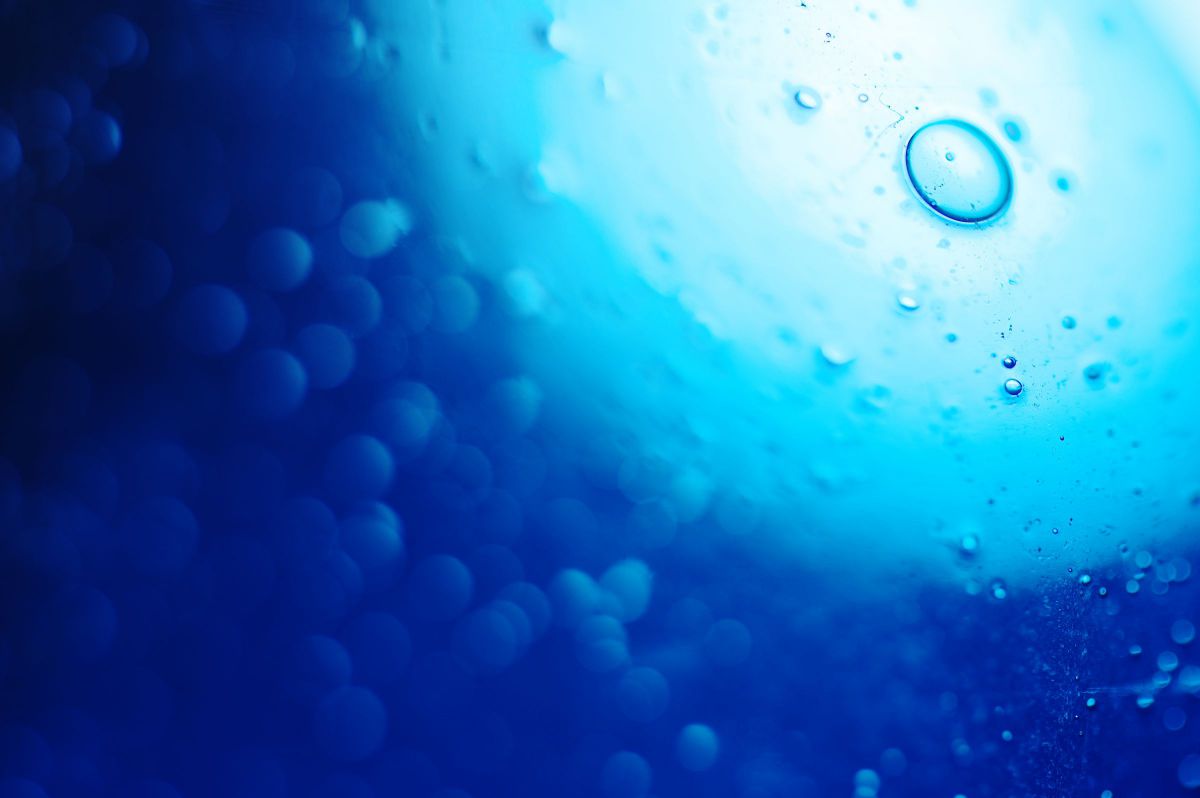 like a bubble | GANREF