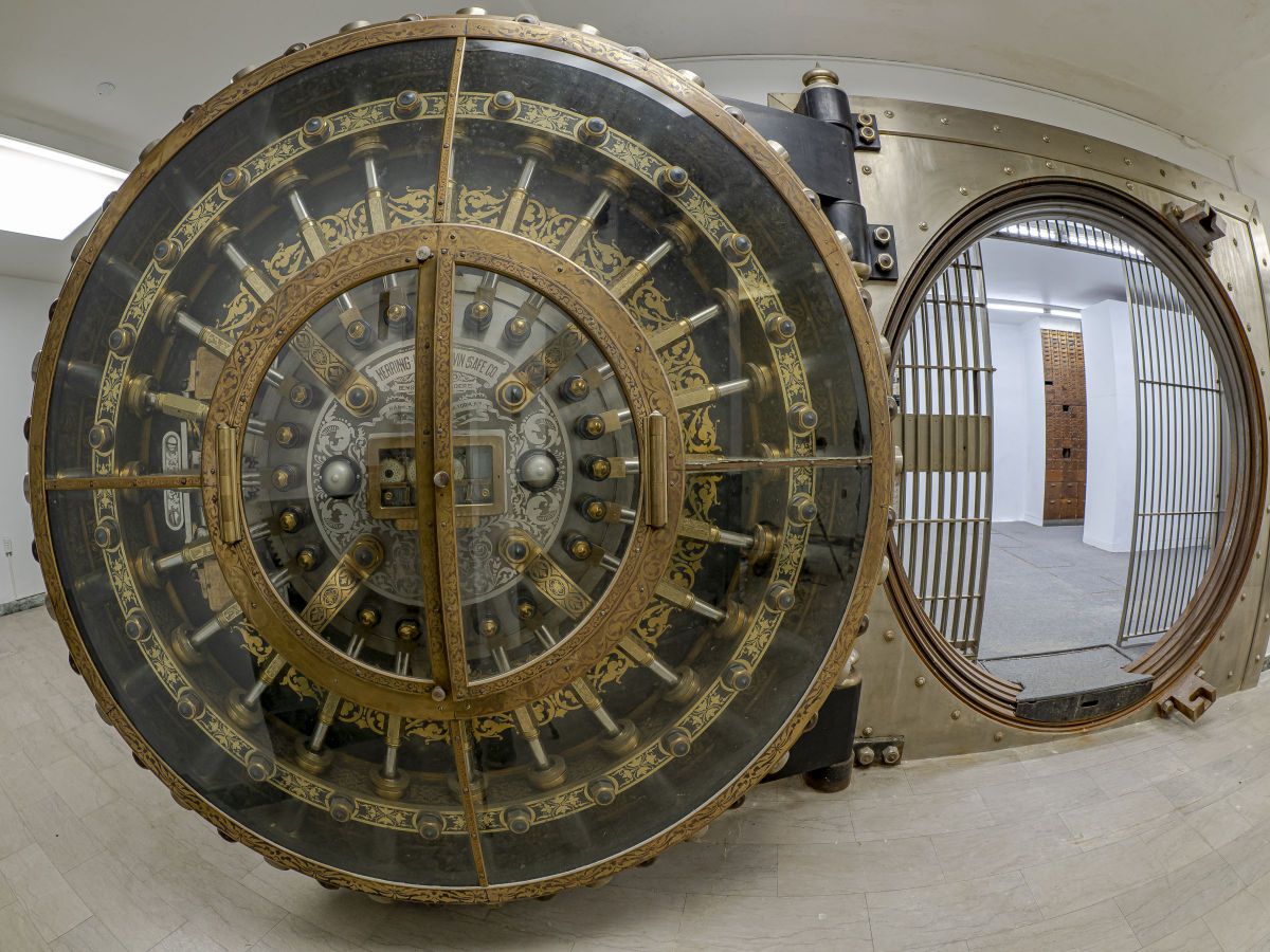 people's bank | GANREF