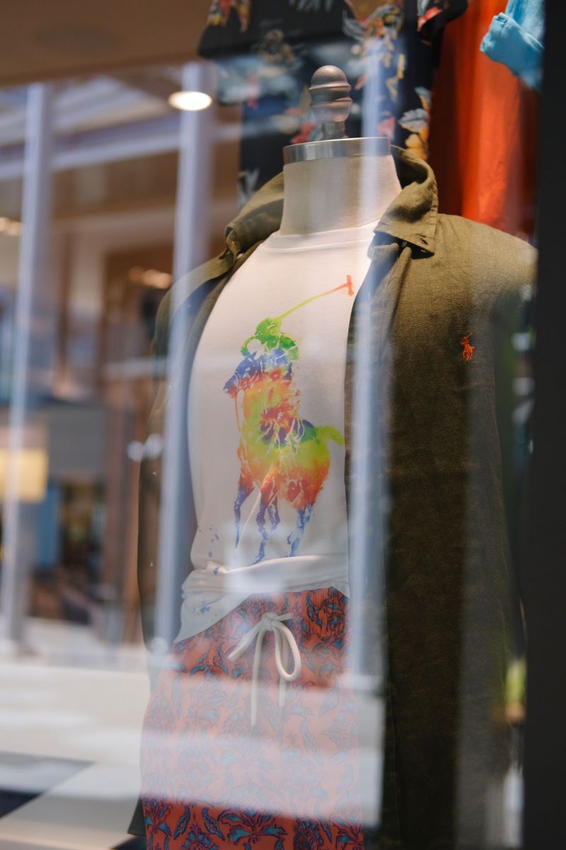 show window 4 | GANREF