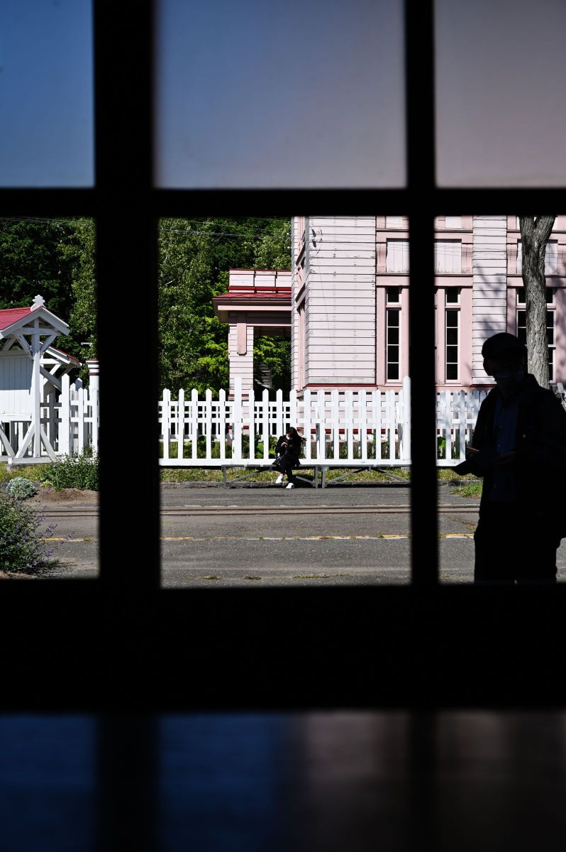 Across the Street パート2 | GANREF