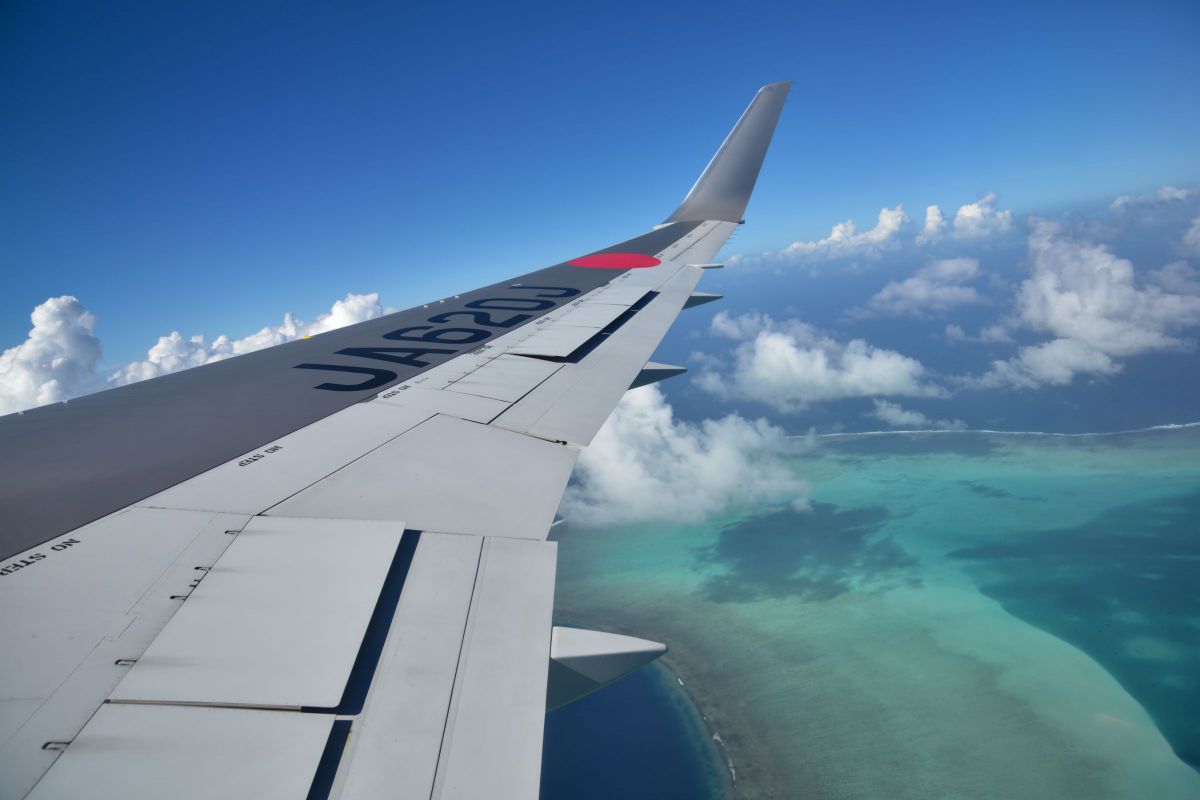 パラオの海をJAL機窓から眺めて | GANREF