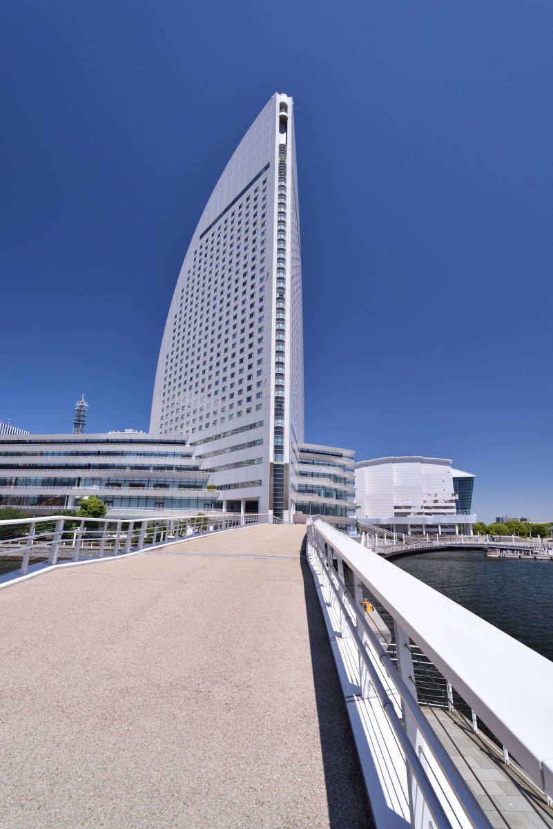 みなとみらい女神橋にて | GANREF