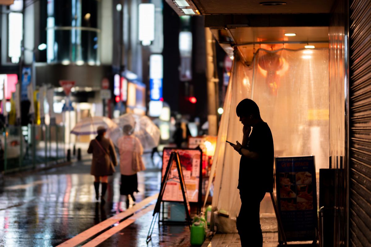 night & shadow | GANREF