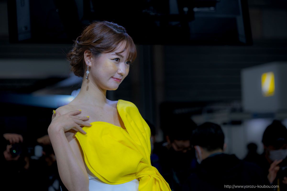 CP +2023 Panasonic 黄色の衣装に魅せられて | GANREF