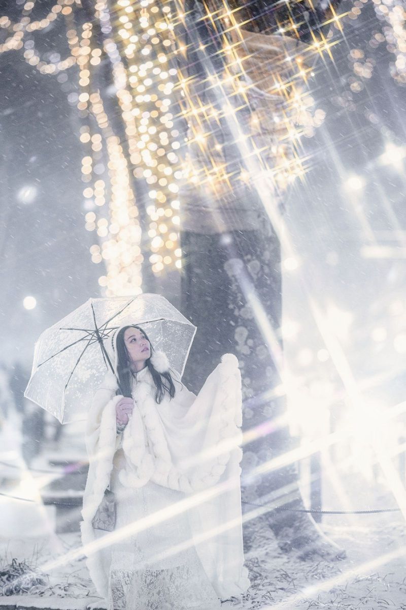 White World | GANREF