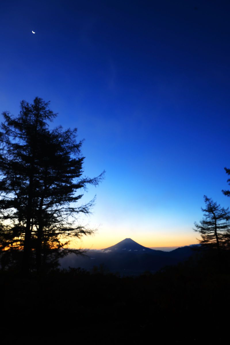 夜明けの色 | GANREF