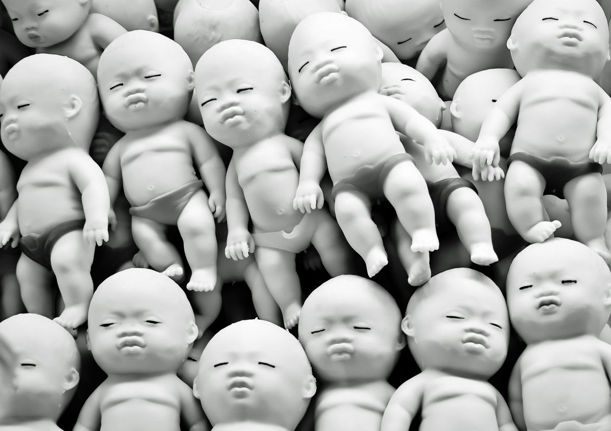 Tons of baby dolls | GANREF