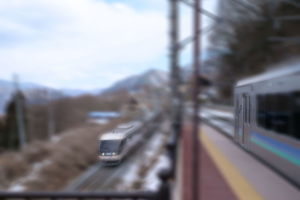 まだ雪残る姨捨駅☆JR篠ノ井線 | GANREF