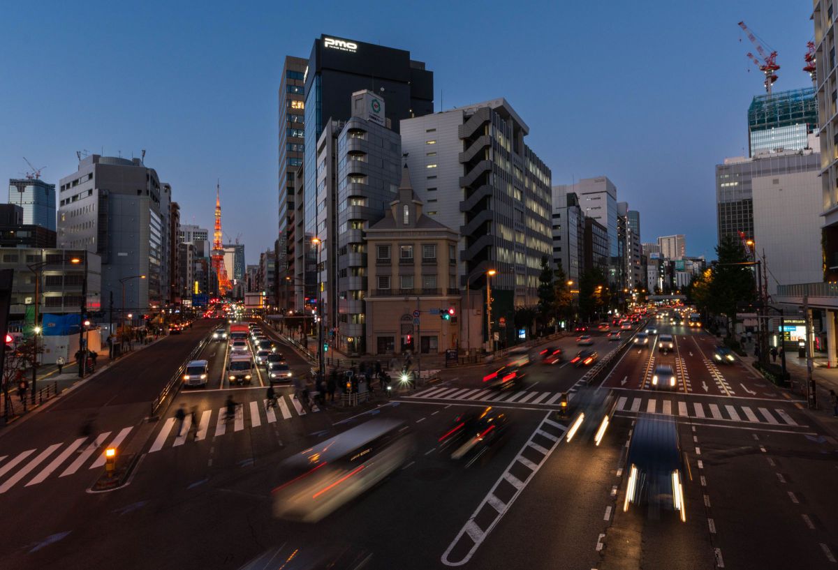 Tokyo Night Crossing | GANREF